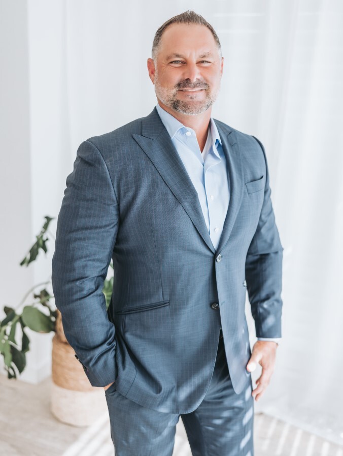 Derek DeLoreto - Salt Air Wealth Management Group of Wells Fargo ...